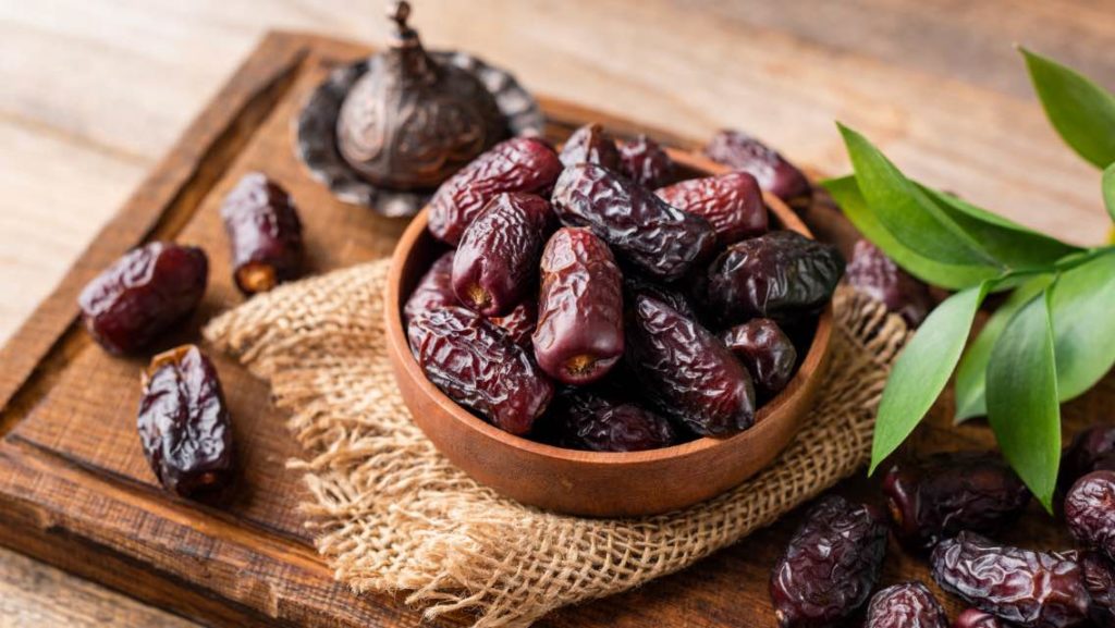 Introducing Dates to Your Diet