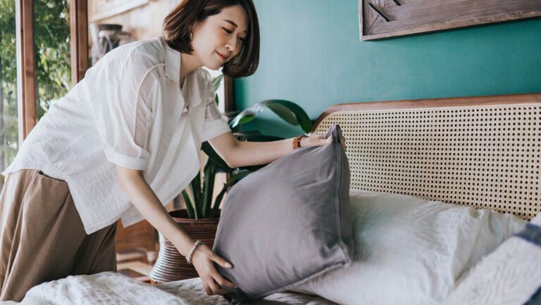 11 Tips to Optimize Your Circadian Rhythm