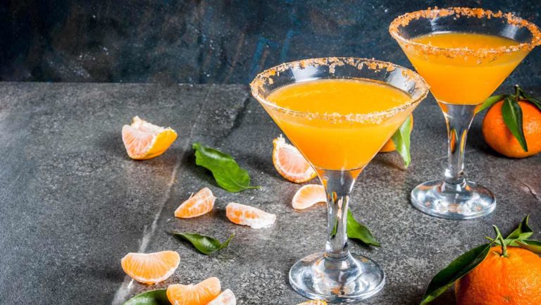 9 Festive and Healthy Mocktails for the Holidays