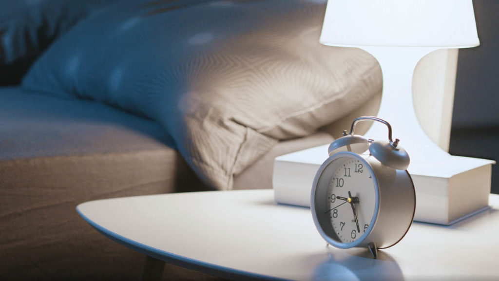 ONE HEALTHY HABIT: Avoid Screens at Bedtime