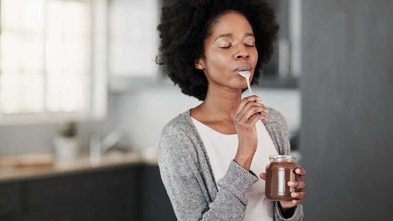 Is There a Difference Between Hunger and Cravings?