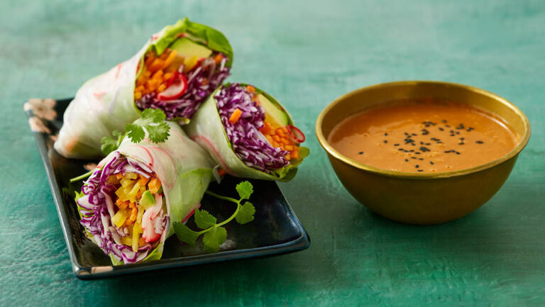 3 Recipes to Create Fresh Spring Rolls at Home