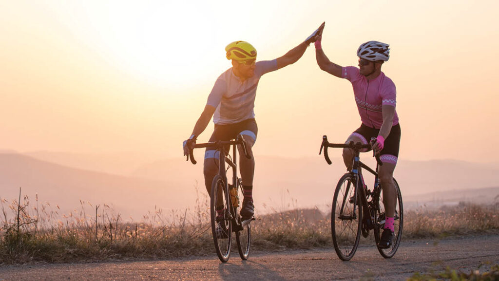 How Working Out With Others Improves Performance